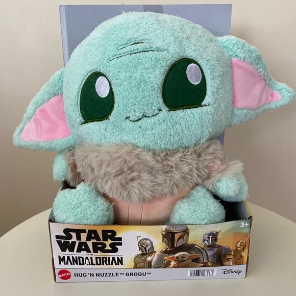 Star Wars | Toys | Disney Star Wars Mandalorian Hug N Nuzzle Grogu ...
